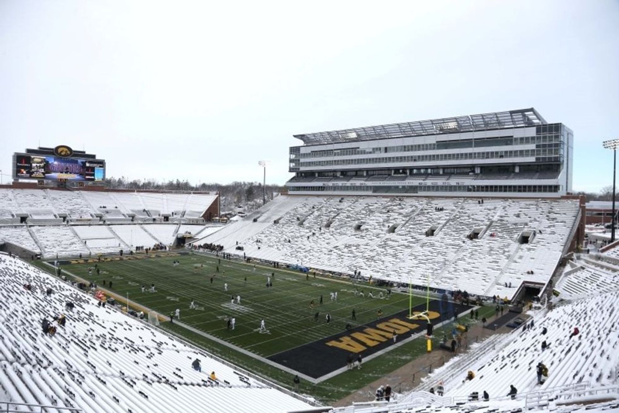 Recruiting Now At Ridiculous Heights - National Memo